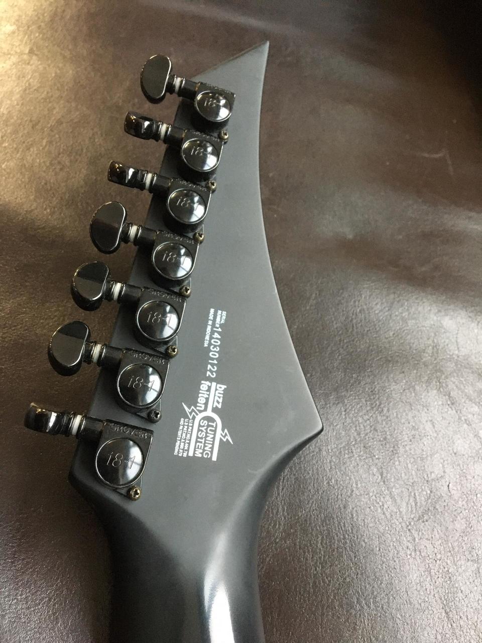 NABÍZÍM Washburn PX-SOLAR170C Parallaxe Ola Englund Signature Solar