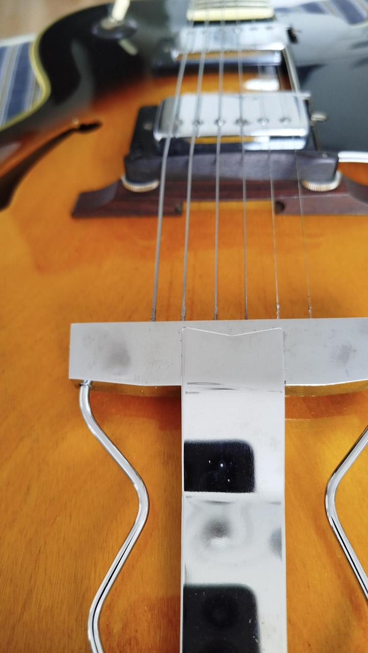 NABÍZÍM ASAMA Archtop model JOE PASS v,s Gibson 175D