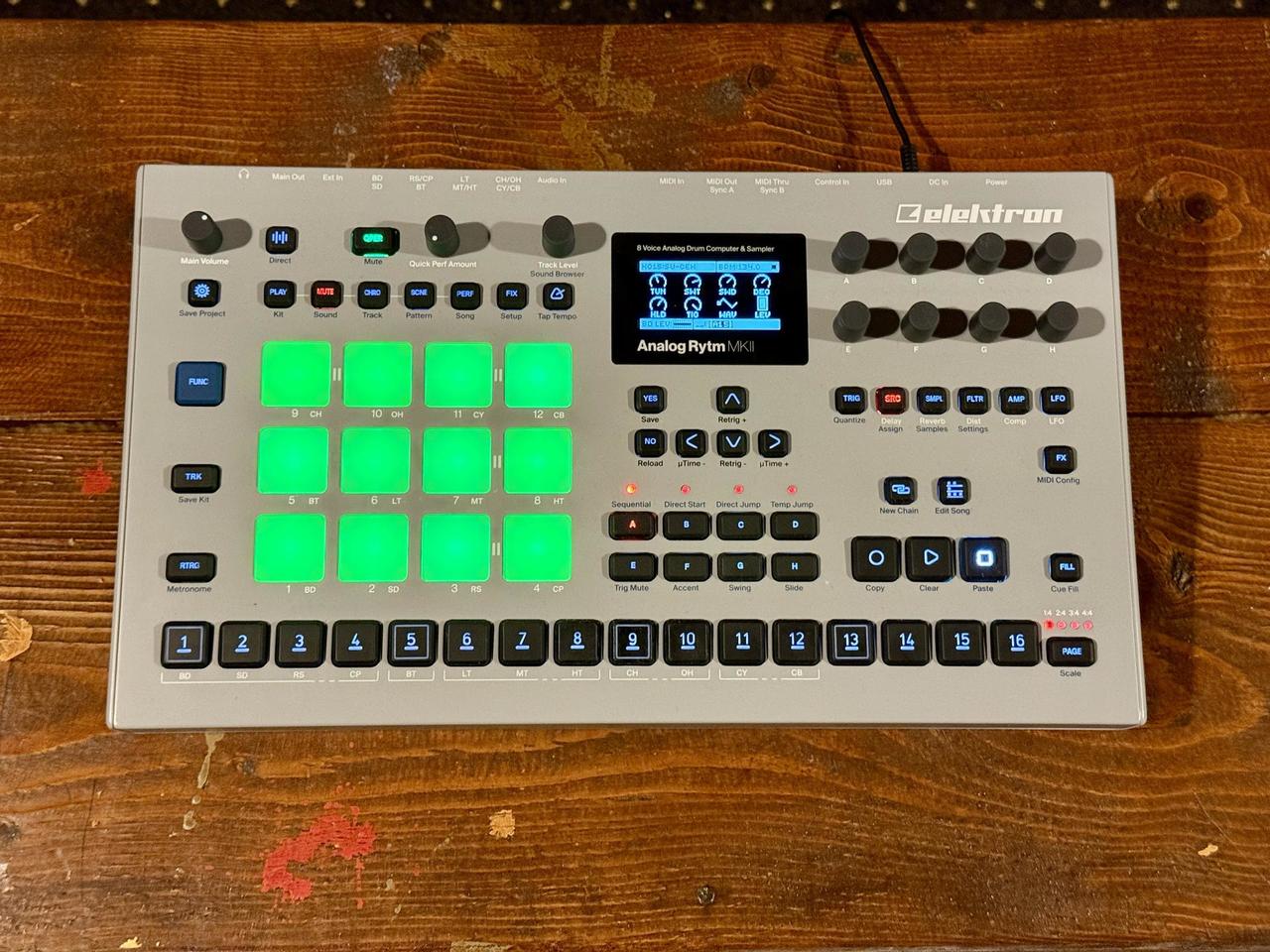 NABÍZÍM Elektron Analog Rytm mk2 mkII grey + decksaver