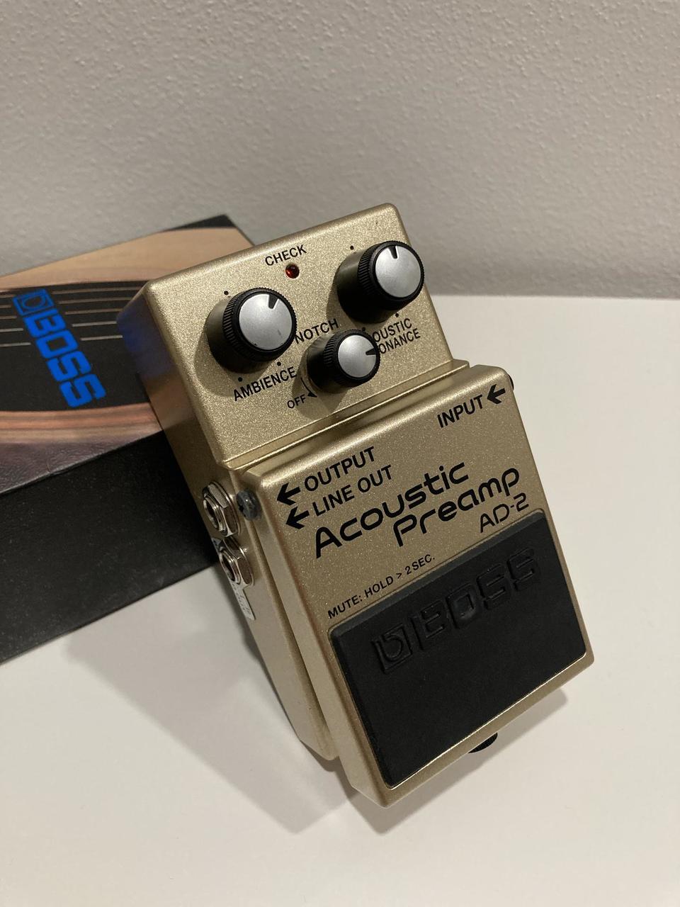 NABÍZÍM Prodám akustický preamp Boss AD-2