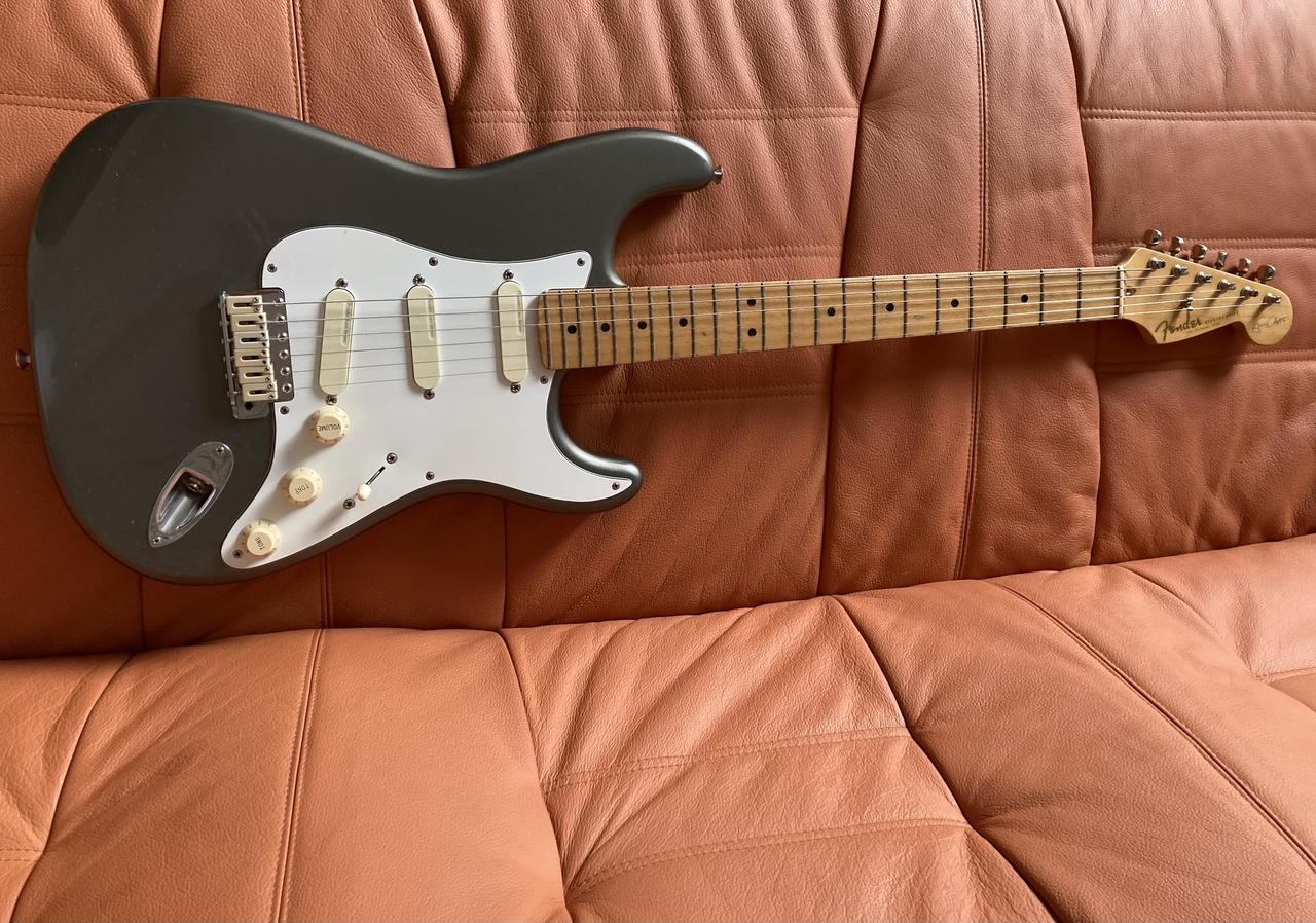 NABÍZÍM Fender Eric Clapton Stratocaster 1989